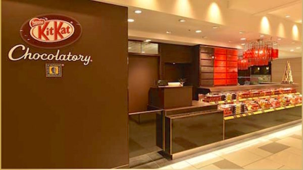 Japan Kit Kat store wraps chocolate in gold - Inside Retail Asia